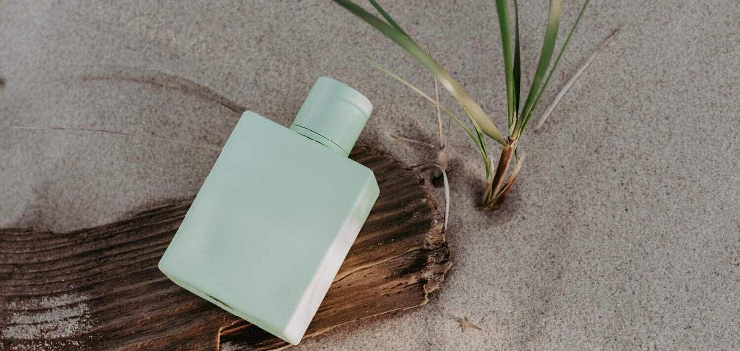 9 Perfumes with Green Tea Scent that Will Relax Your Mind – divain®