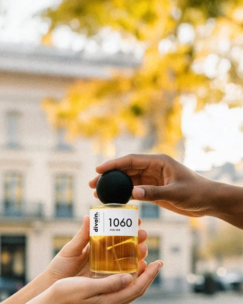 Choose your perfect fragrance at divain. – divain®